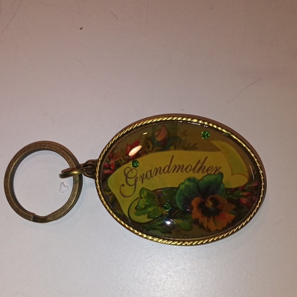 Avon | Accessories | Avon Floral Grandmother Key Holder | Poshmark